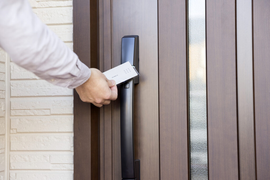 玄関ドアの最適な高さ・幅の決め方｜一般的なサイズを種類別に紹介 - ゼロハーモニー